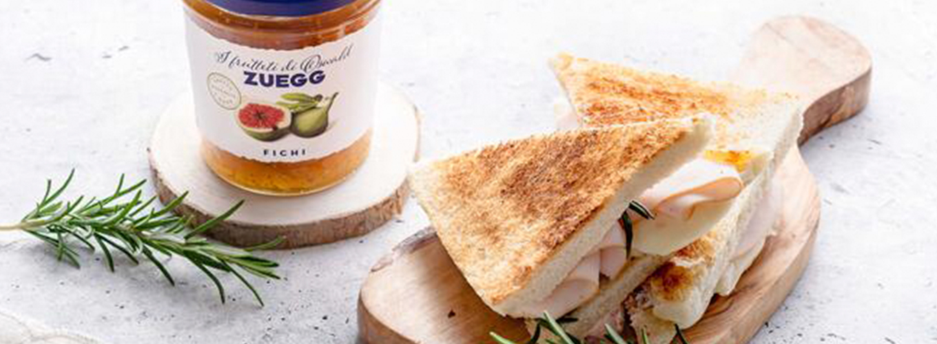Toast Sfizioso: Taleggio, Rosmarino e Fichi